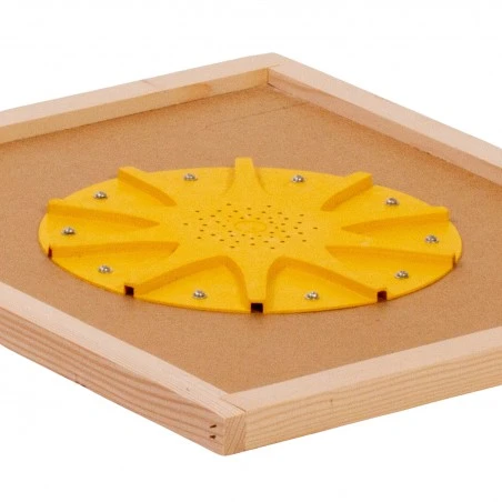 Plastic 8 way bee escape - Remove your supers without bees